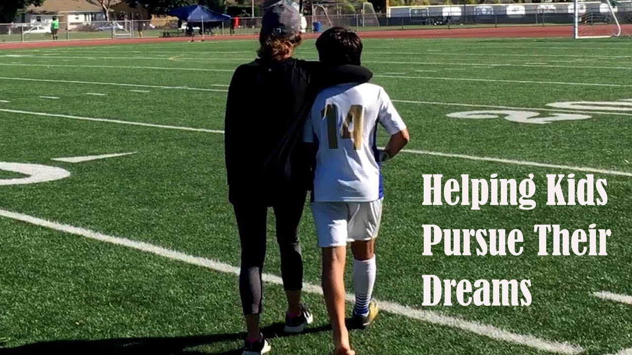 A Day In The Life - Moms Helping Kids Pursue Their Dreams - YouTube