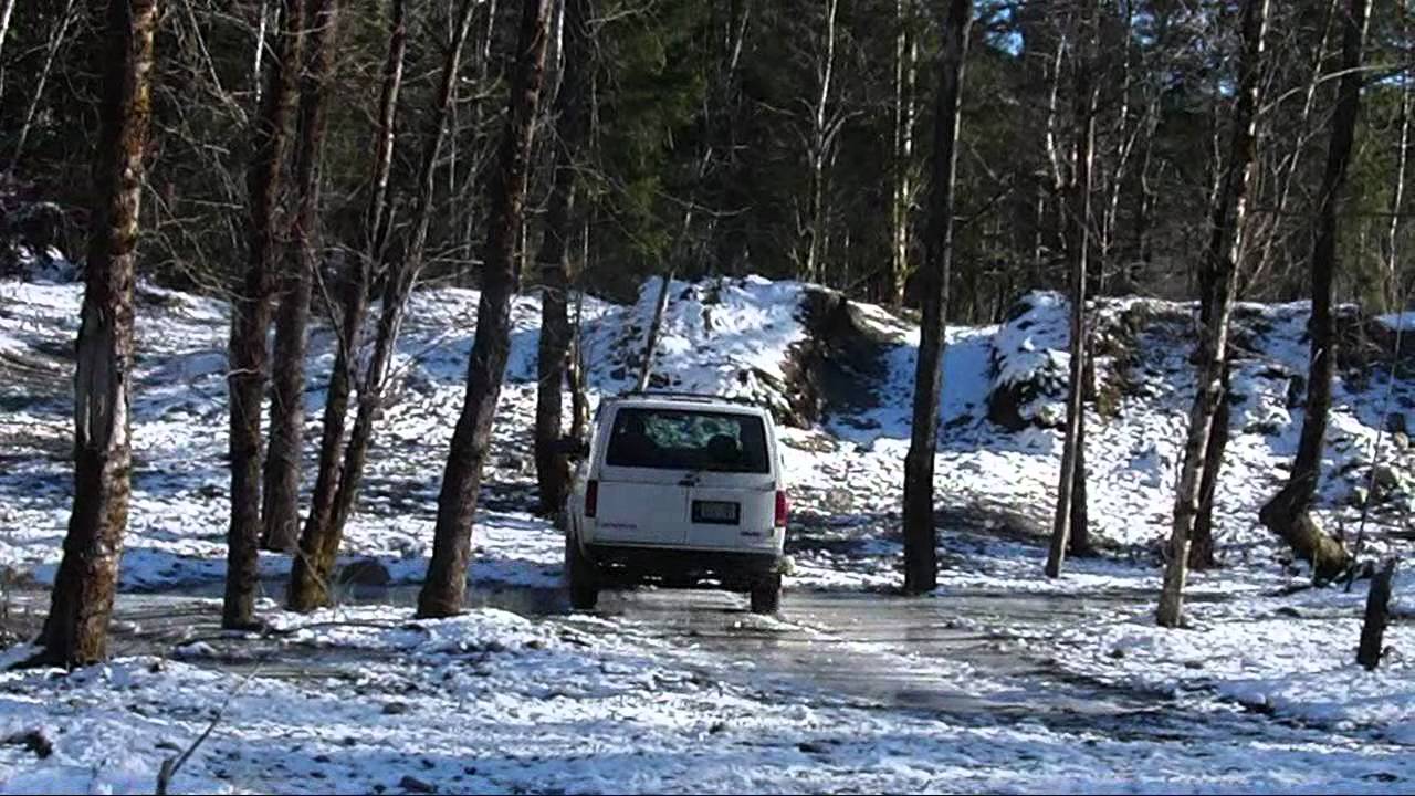 Lifted Safari 4x4 van - YouTube