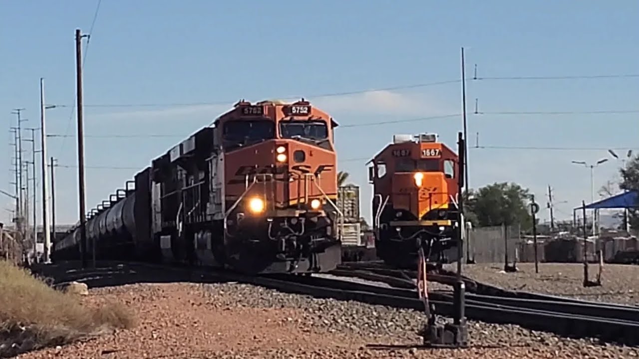 BNSF Trains at Glendale, Arizona - YouTube
