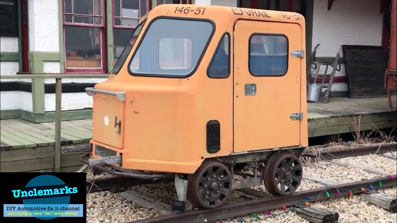 Spotted a track jigger speeder (EP 121a) train - YouTube