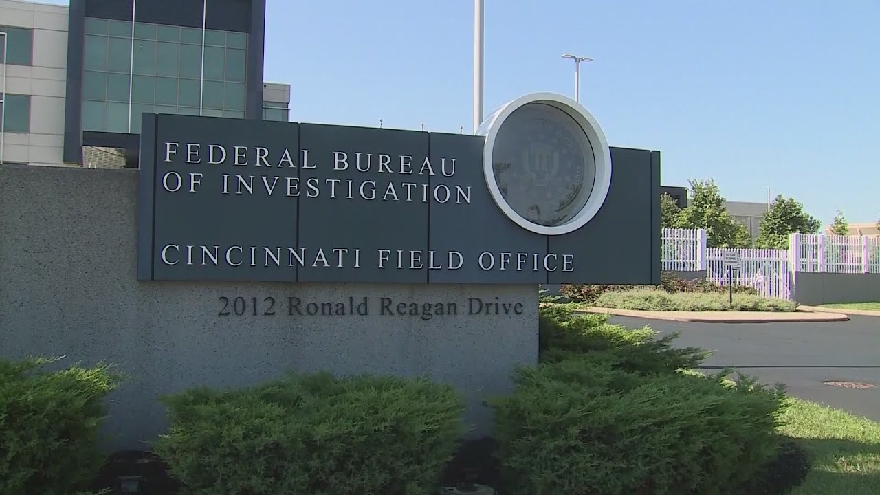 Man dead after alleged FBI breach attempt leads to standoff - YouTube