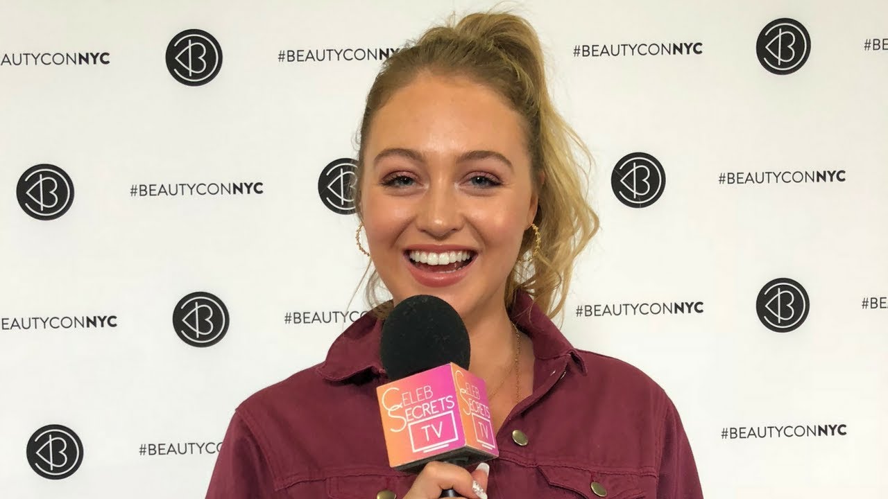 Iskra Lawrence Talks Body Positivity and Ways to Feel Confident - YouTube