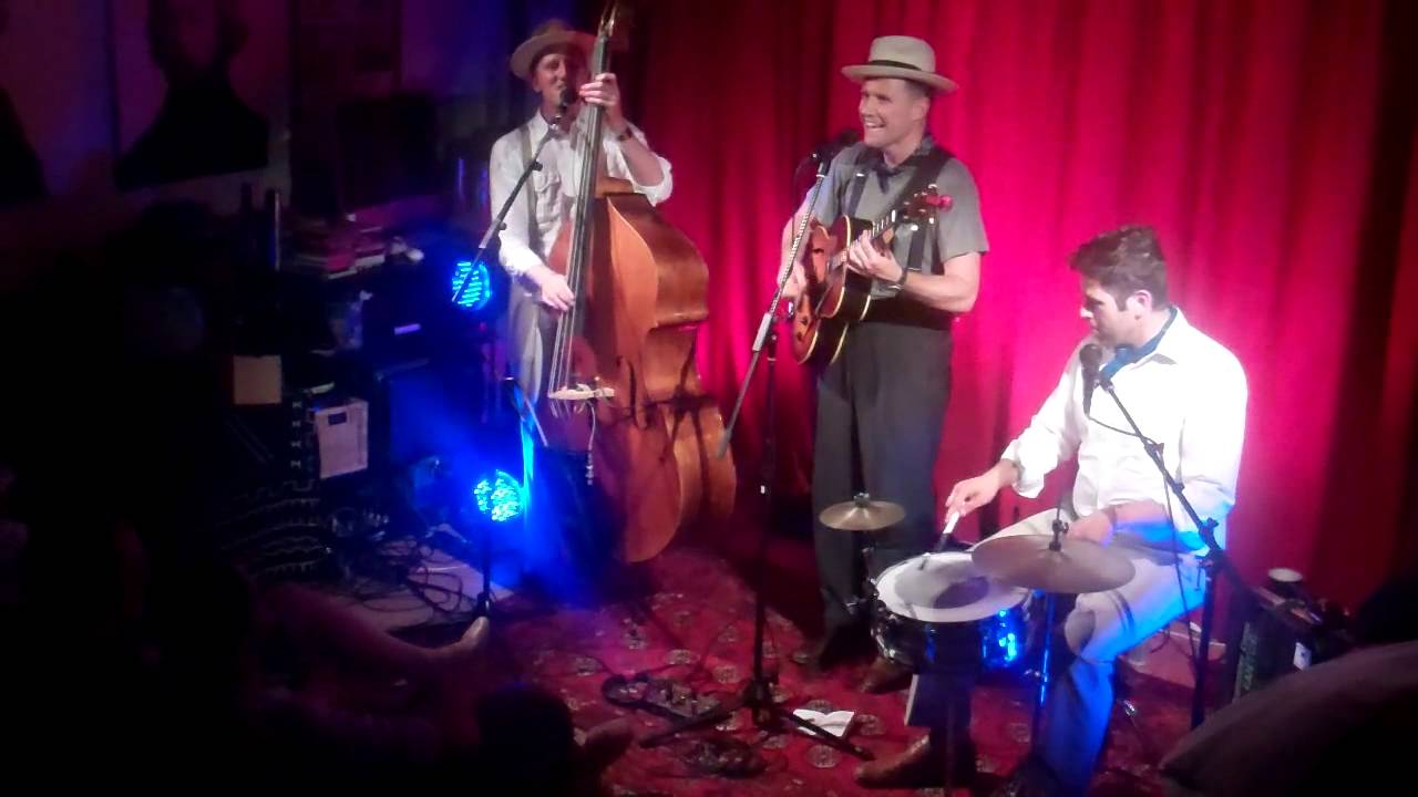 The Two Man Gentlemen Band Trio - My Baby's Got Prime Numbers - YouTube