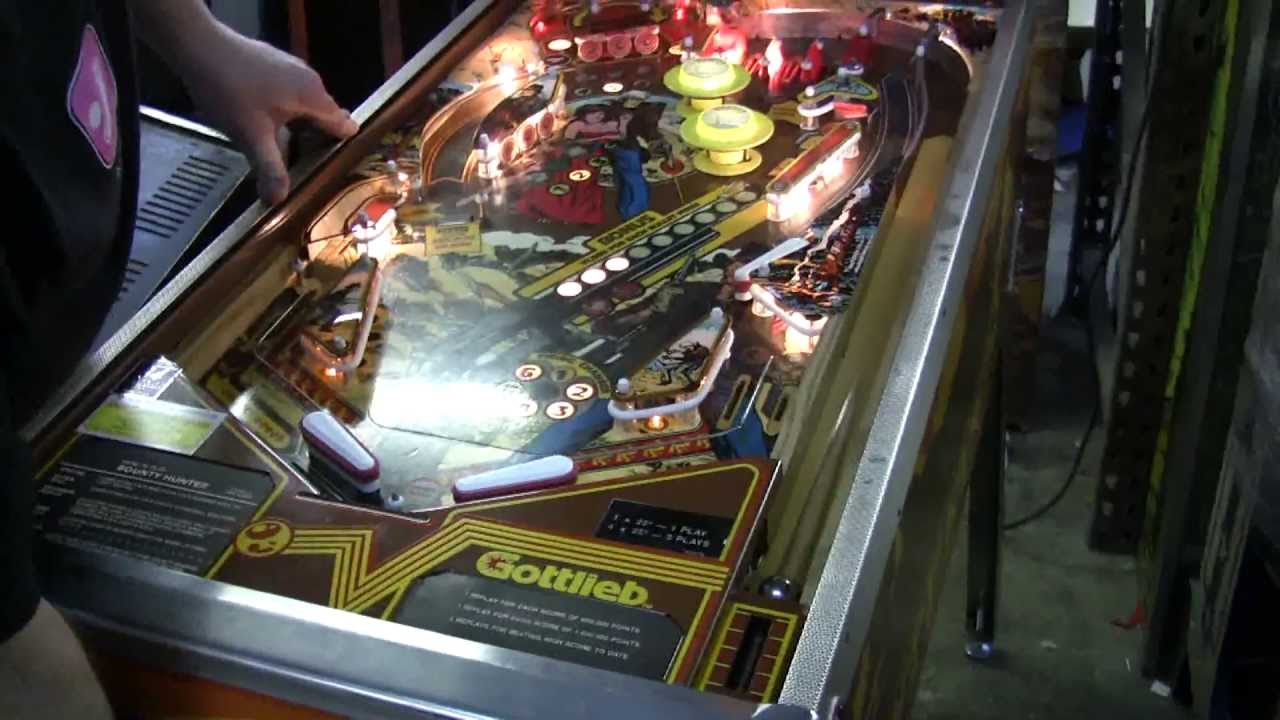 #185 Gottlieb BOUNTY HUNTER Pinball Machine - first with Alpha Numeric ...