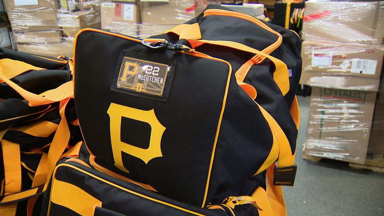 Pirates team gear heads to Florida for spring training - YouTube