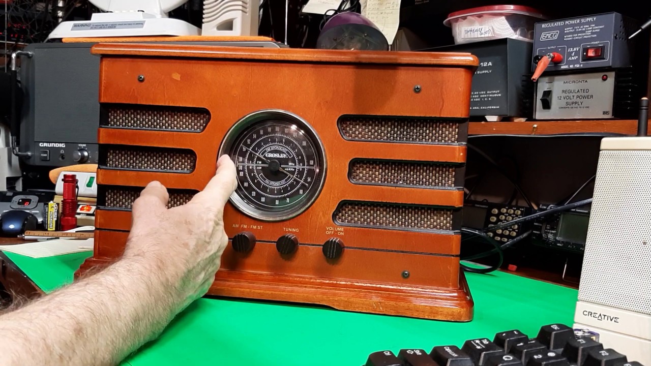 TRRS #1870 - What? Antique Radio With A CD Player? - YouTube