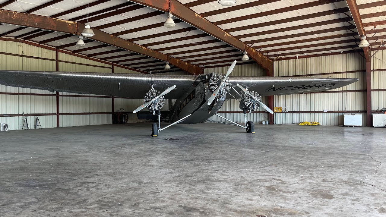 Flight in a 1928 Ford Tri Motor Plane - YouTube