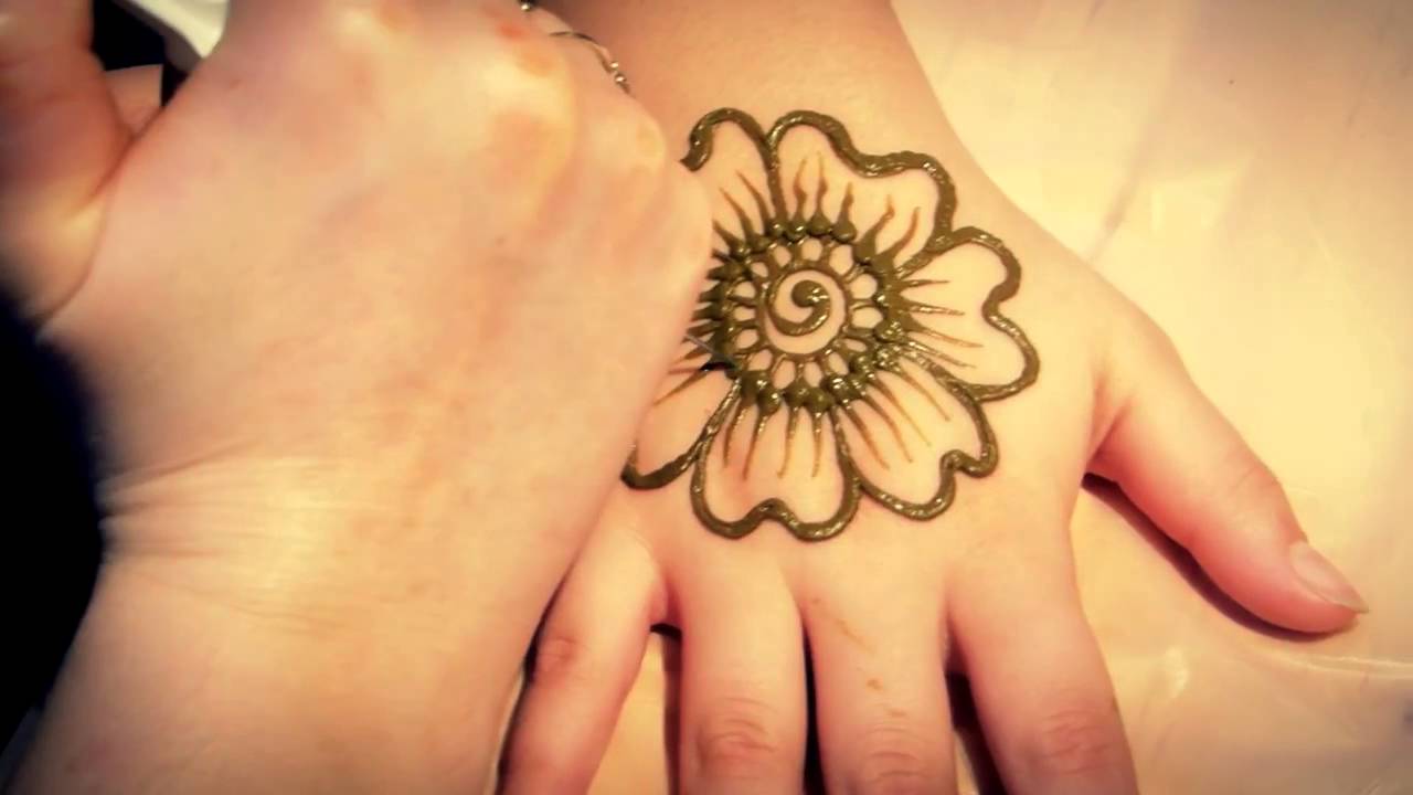 Henna workshops voor kinderen en volwassenen - YouTube