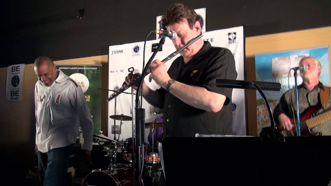 Bugs Beddow at "On the Dunes" 2 - YouTube