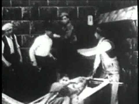 Film Johnny (1914) - Charlie Chaplin - YouTube