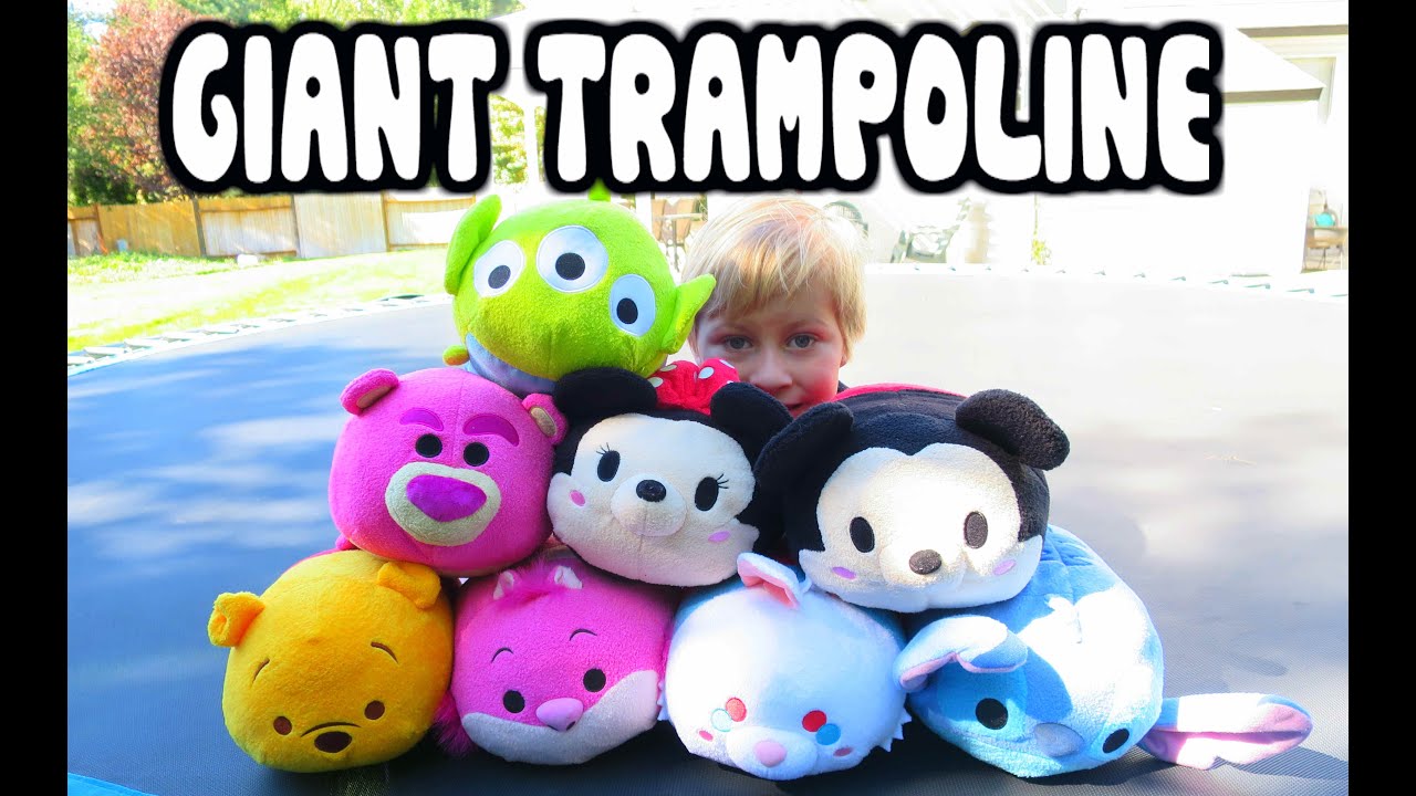 TSUM TSUM's on GIANT TRAMPOLINE + Mickey & Minnie Mouse, Toy Story ...