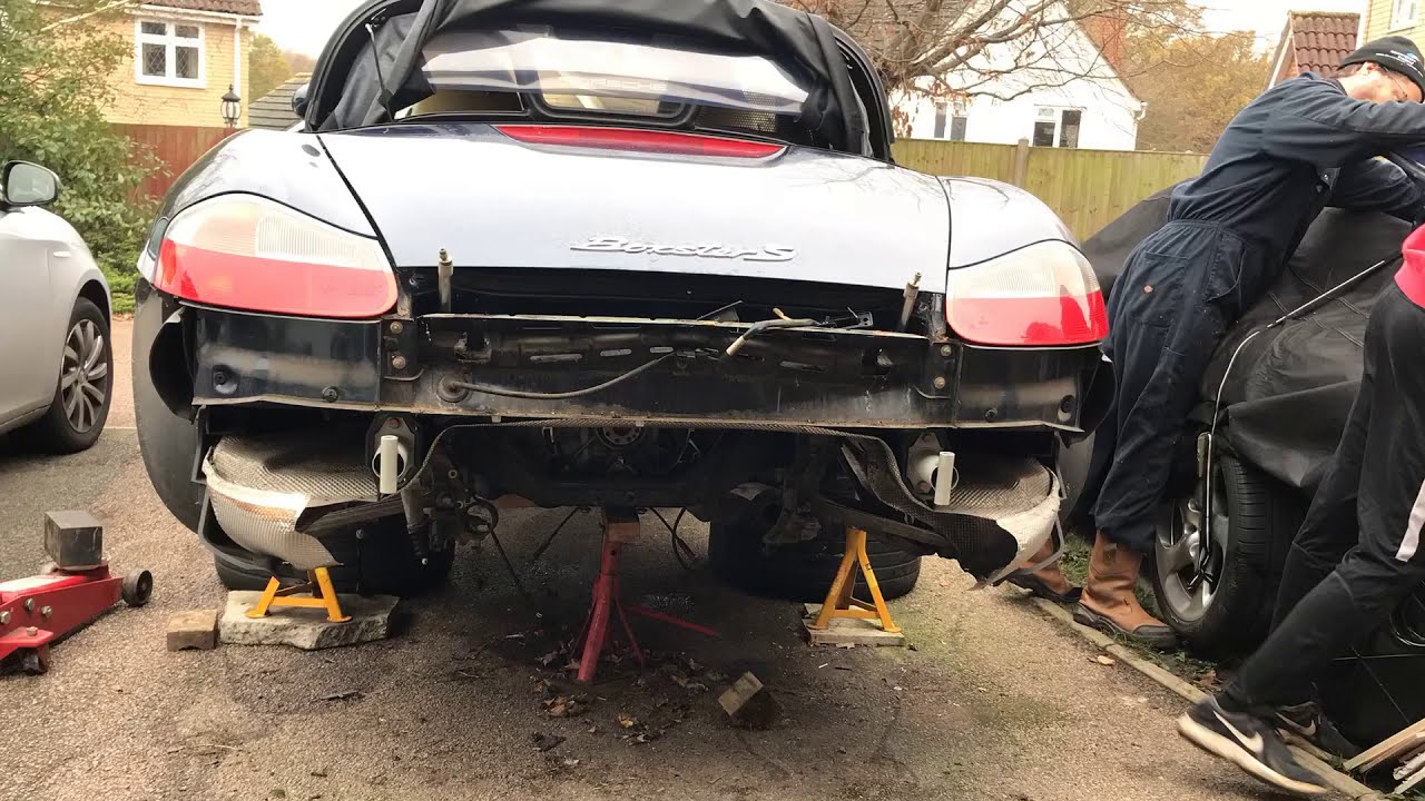 Porsche Boxster 986 3.2S Engine removal - Time lapse - YouTube