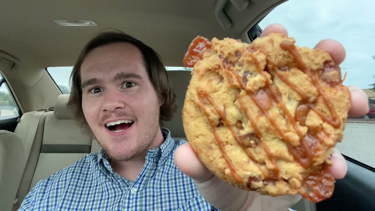 Subway Caramel Apple Cookie Review: It’s Clear What Flavor is Secondary ...