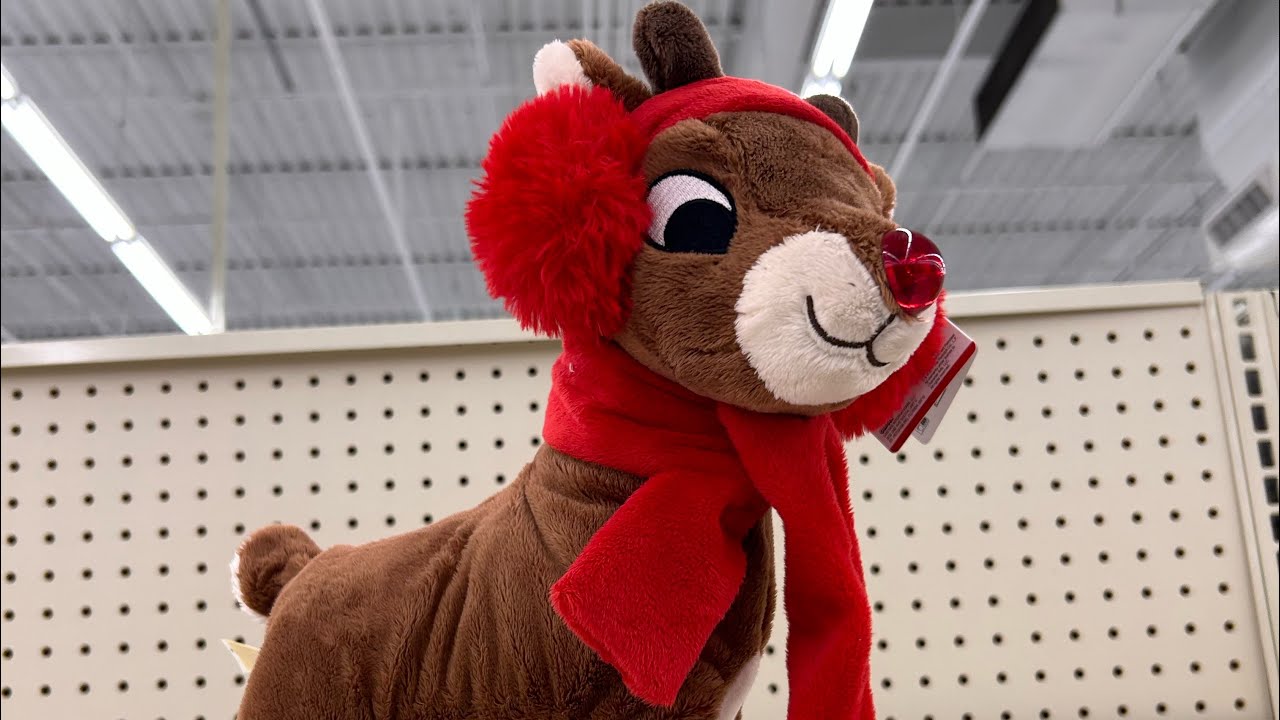 Dandee animated Walking Rudolph - YouTube