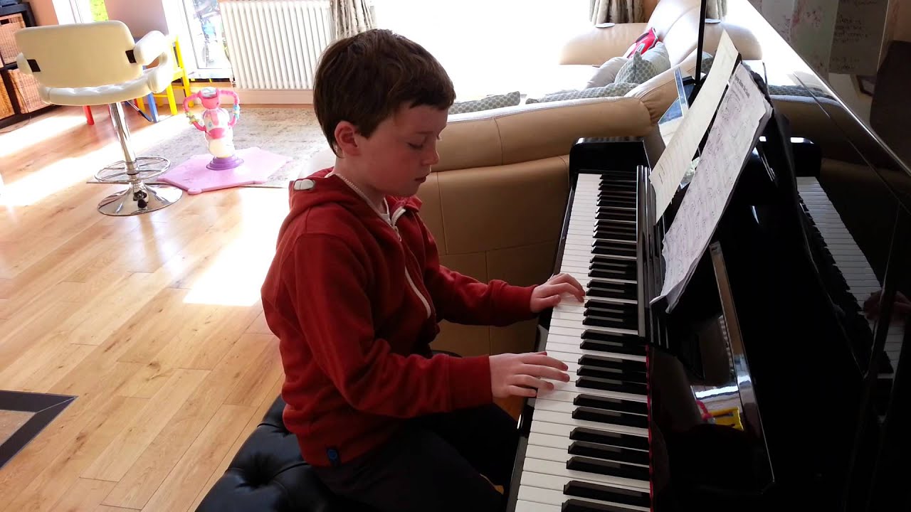 Alex O Halloran age 10 Flying above the clouds - YouTube