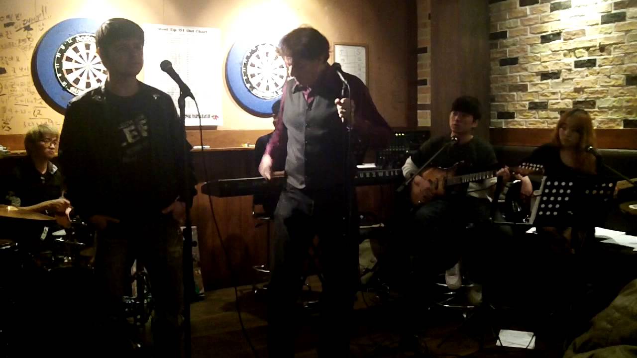 turn the page ~ Randy Reno and the Pine Clones - YouTube