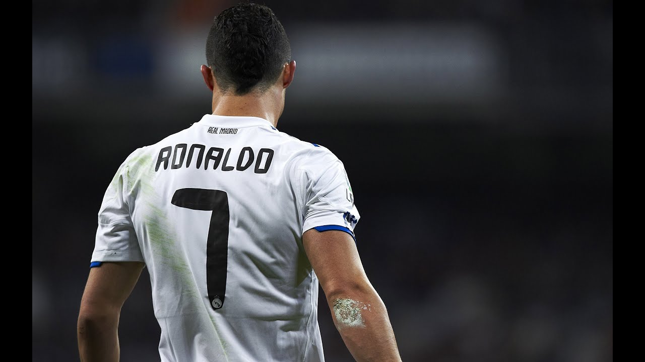 Cristiano Ronaldo El Bicho - YouTube