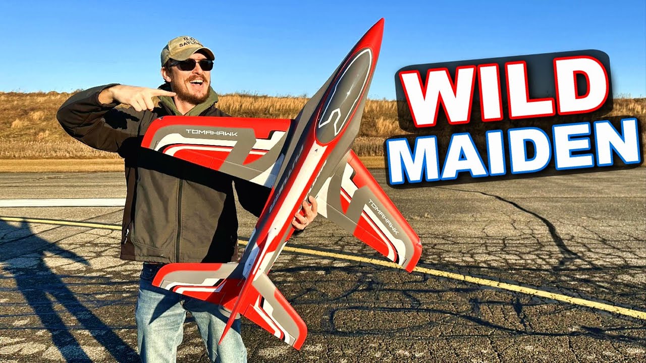 HUGE & FAST RC JET!!! - FMS Futura V3 80mm EDF Jet - YouTube