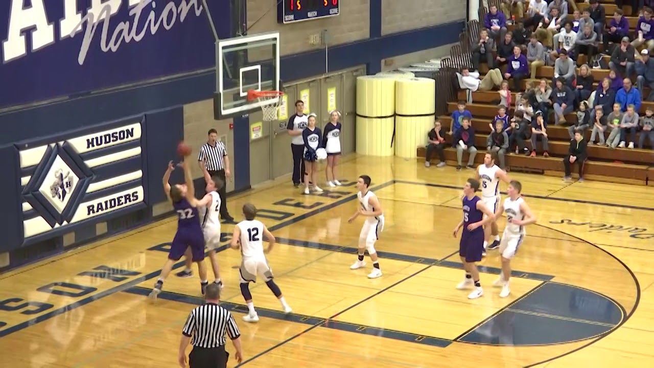 2017 2018 Hudson Raiders Boys Basketball vs Eau Claire Memorial - YouTube