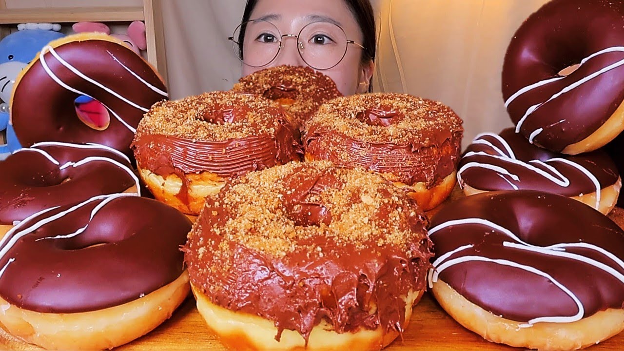 누텔라 도넛 초코 글레이즈드 도넛🍩 랜디스도넛 크리스피도넛 초코 도넛 디저트 먹방 Dessert Mukbang Youtube