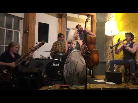 Taking A Bath - Rasa Nua Live in Cork 2023