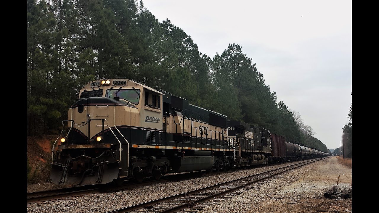 CSX Ethanol Train K446 With BNSF Leader 9700 At Catawba SC On The CSX ...