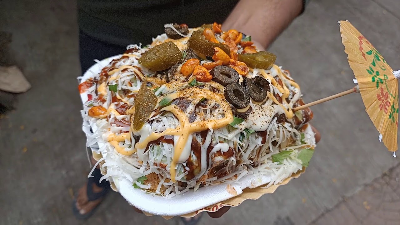 Vadodara's only unique type of puff at Sailesh Puffway... - YouTube