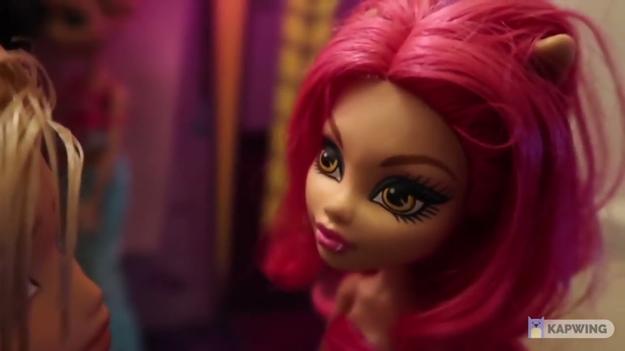 Clawdeen's DEADLY Super Sweet 16 (Urban Monster High repost) - YouTube