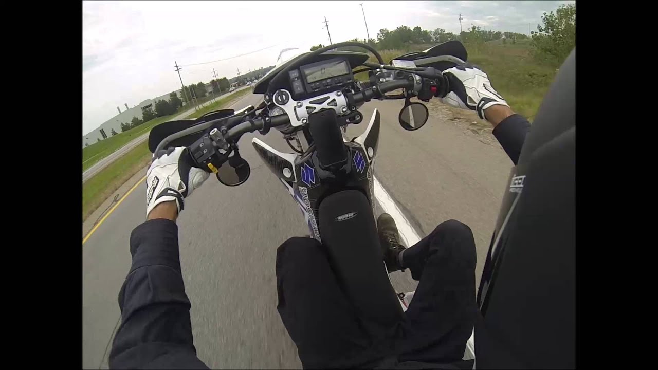 JOE RIDES 2 MILE SIT DOWN WHEELIE - YouTube