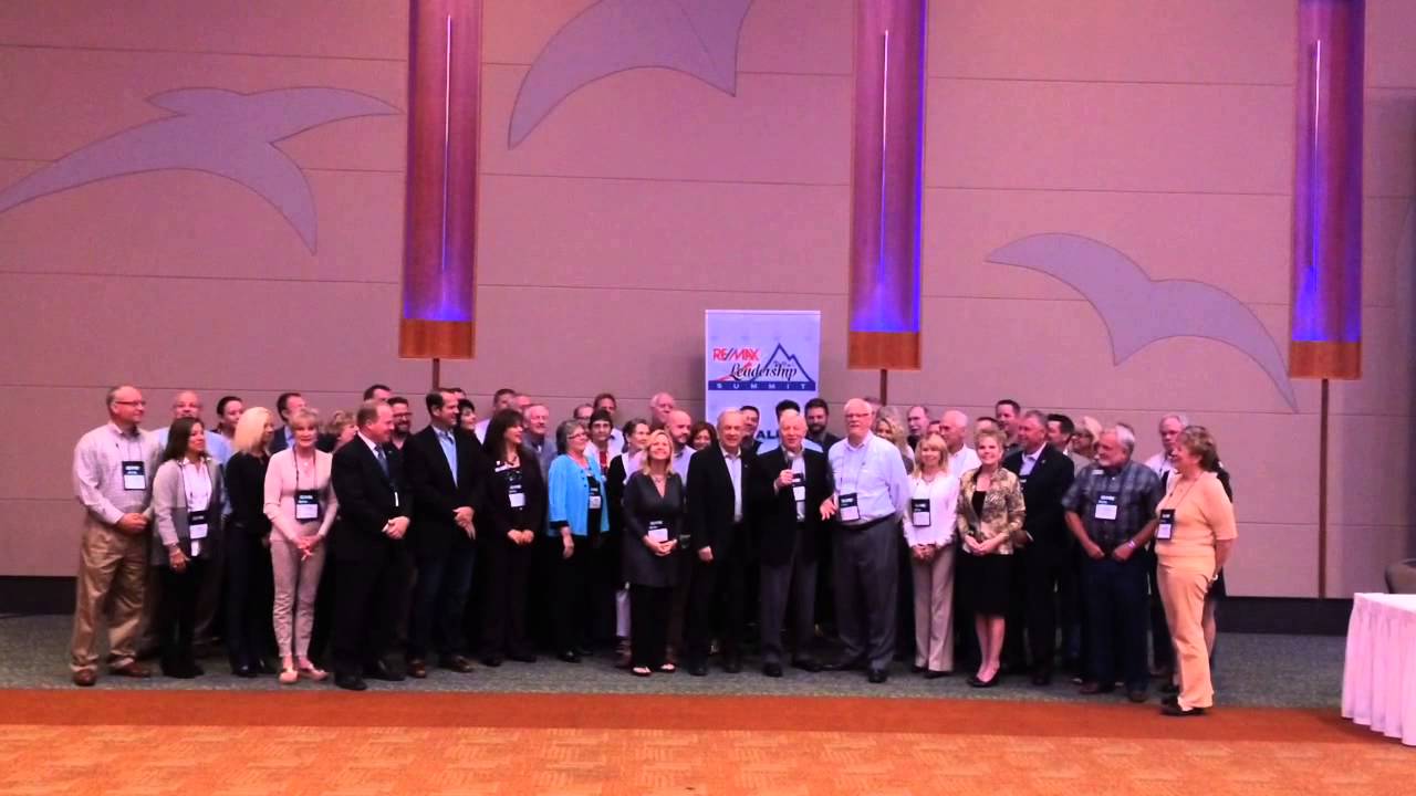 Dennis Curtin 40 Years with REMAX - YouTube