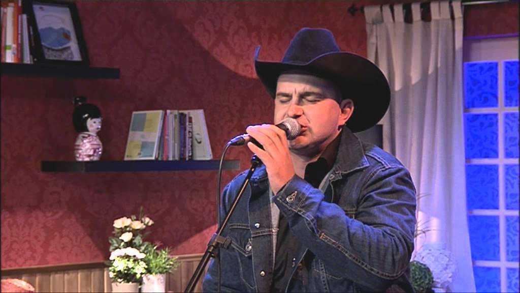 Robby Longo - Country Man - YouTube