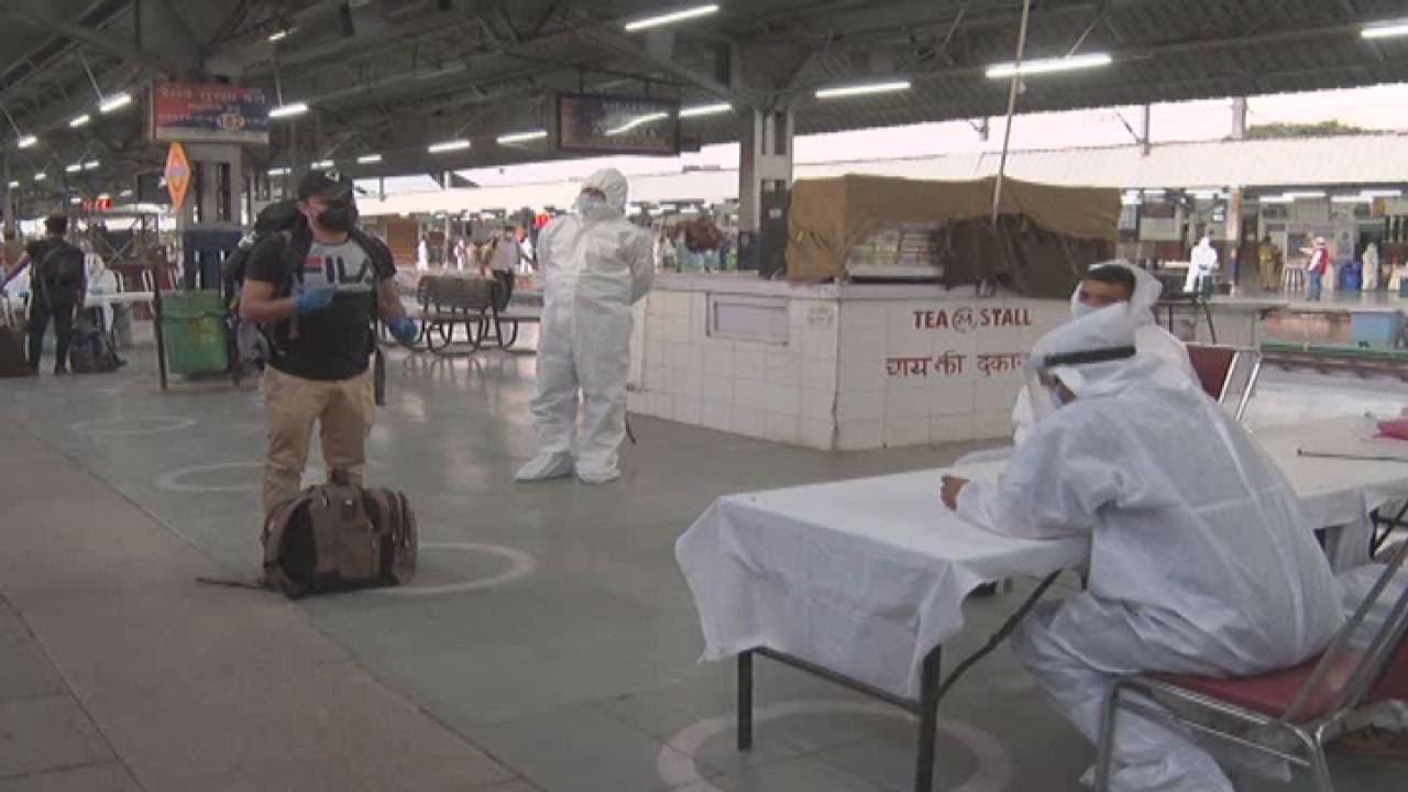 Special Train Arrives At Jammu Railway Station - YouTube