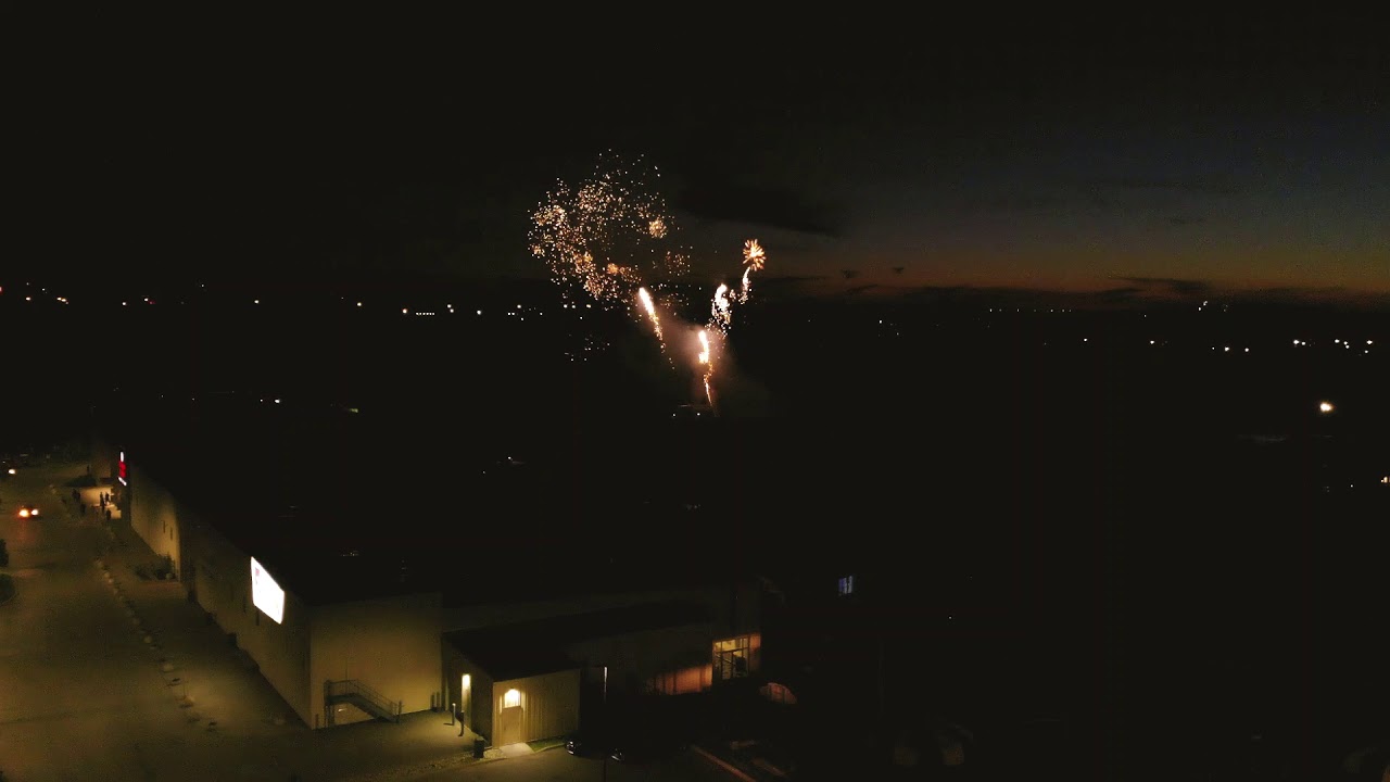 Canada Day 2019 Fireworks: Bingemans, Kitchener, Ontario - YouTube