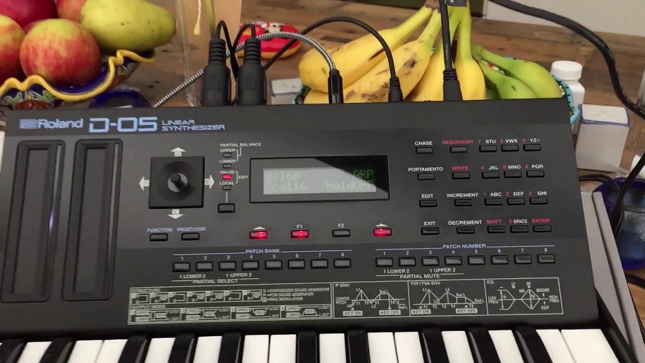 Roland D-05 and D-50 Librarian - YouTube