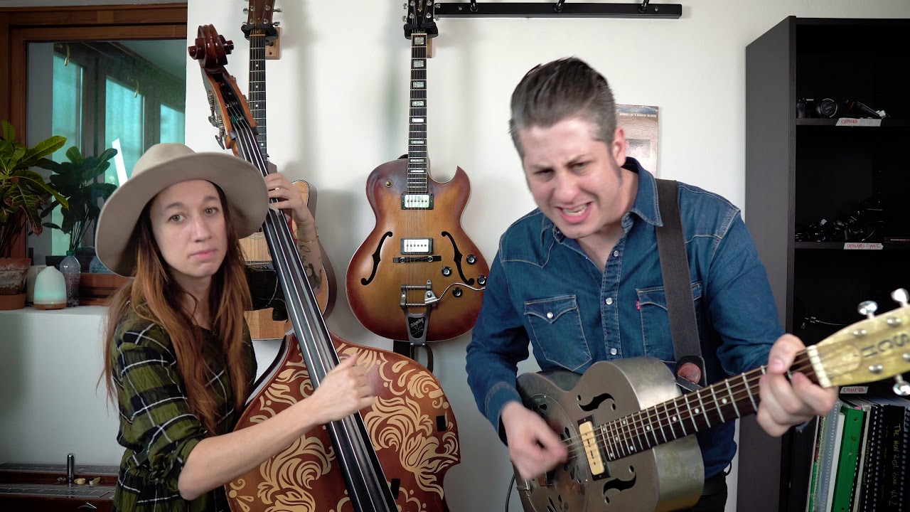 I'm gonna sleep with one eye open - Lovesick Duo - YouTube