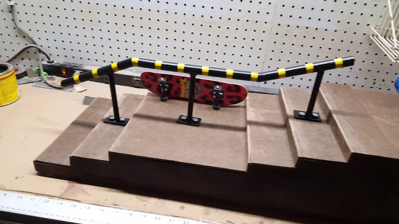 Handboard Kinked Rail - YouTube