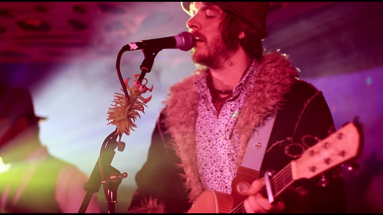 The Recks - Peace tent on tour - Fermain tavern - Guernsey Gigs. - YouTube