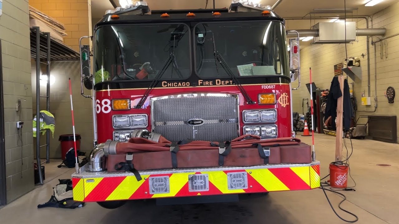 *BRAND NEW* Chicago Fire Dept Engine 68 walk-around - YouTube