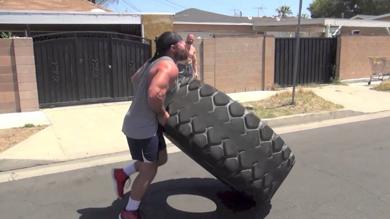 Muscle and Fitness presents Eric the Trainer and strongmen moves to ...