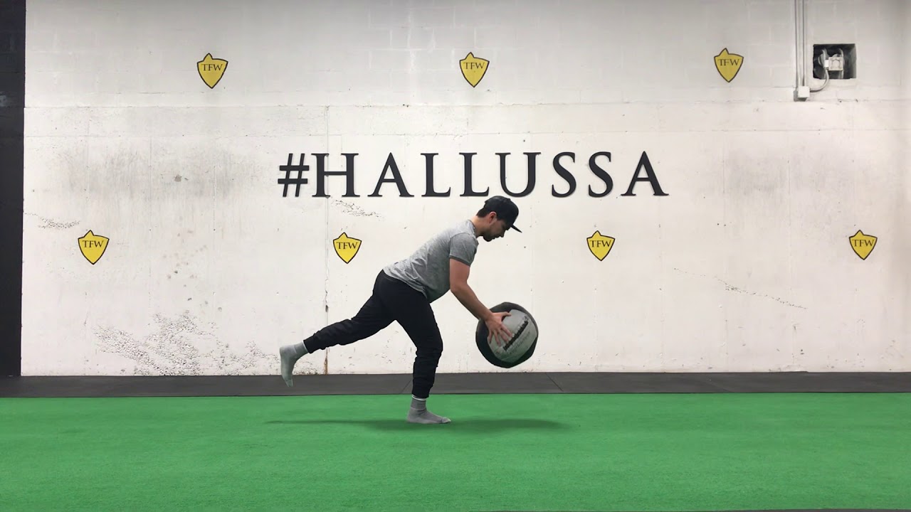 Single Leg Hinge w/ medicine ball slam - YouTube