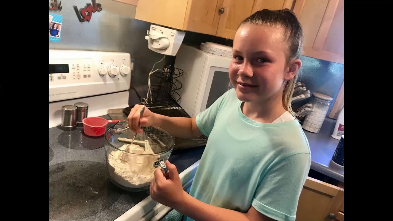 How to Bake Chocolate Chip Cookies - YouTube