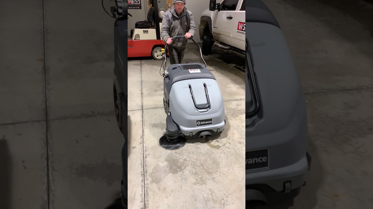 Advance SW900 sweeper - YouTube