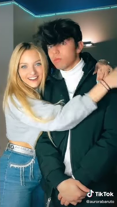 Tik Tok di Mura e Aurora Baruto - YouTube