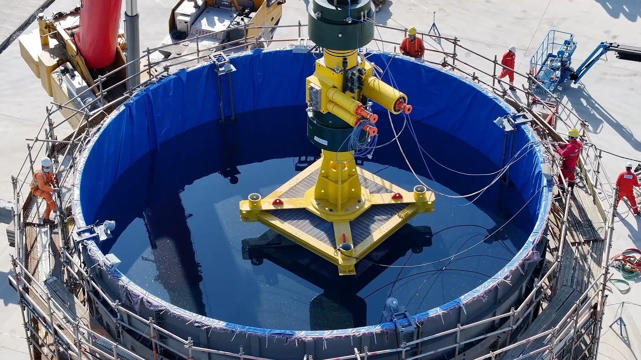 China's first 2,000-m ultra-deepwater oil and gas extraction equipment ...