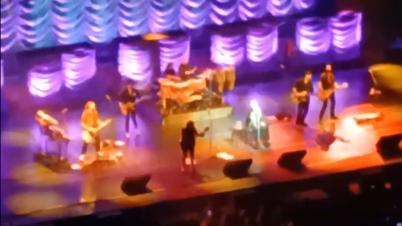 "Magic Man" Heart in Sacramento 3-4-25 Royal Flush Tour: 3rd stop - YouTube