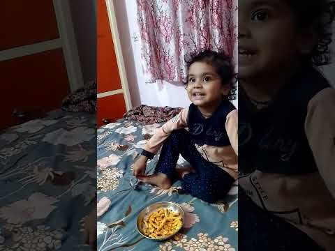 cute preesti kaise fight kr rahi hai papa ke sath 😂🙏🥰#cutebaby #funny#viral #preesti#trending#tiktok
