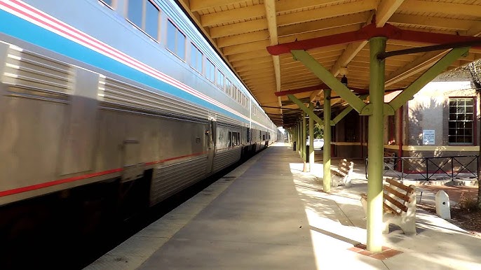 Amtrak 830