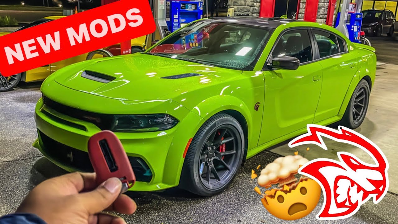 Hellcat Carbon Fiber Roof And Tail Light Upgrade - YouTube