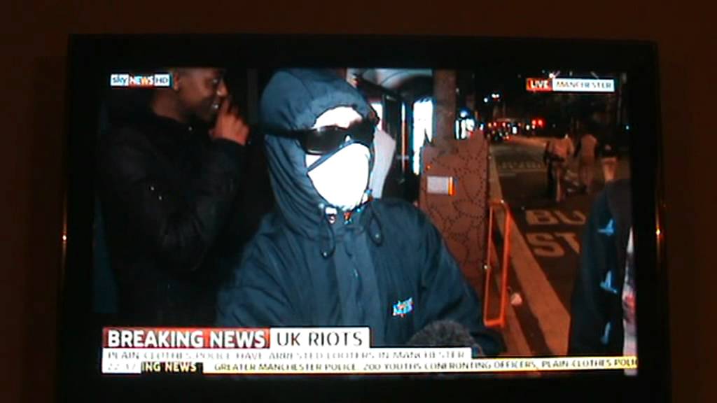 Manchester Riots 20011 - Sky News report - YouTube