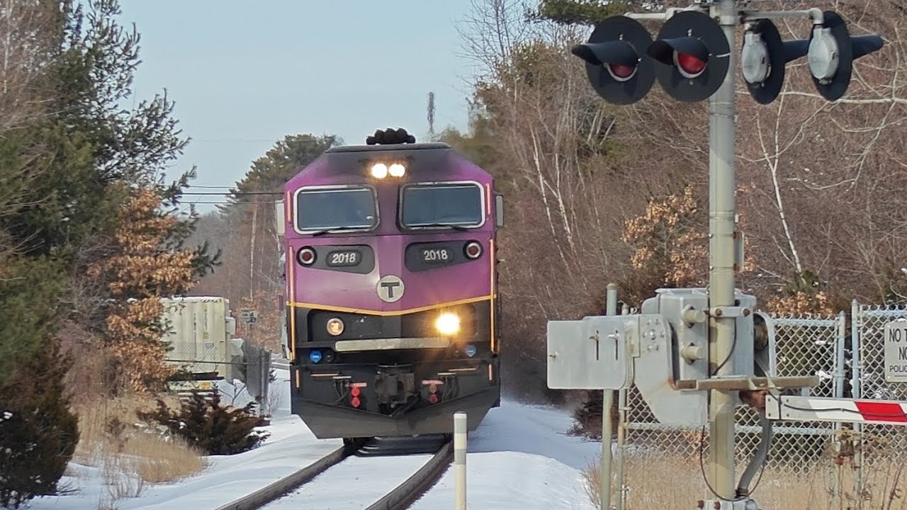 MBTA HSP46 #2018 Crossing at Pond Street. - YouTube